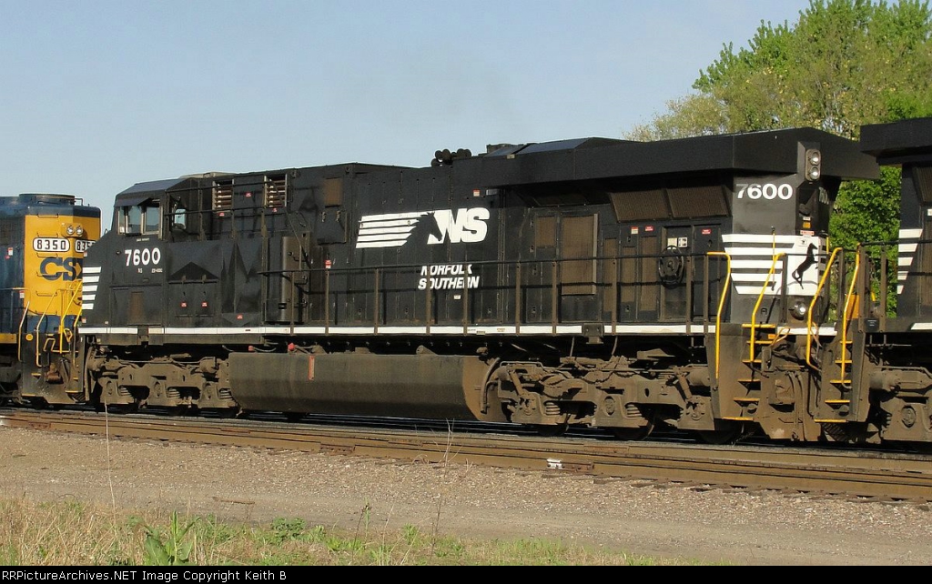 NS 7600